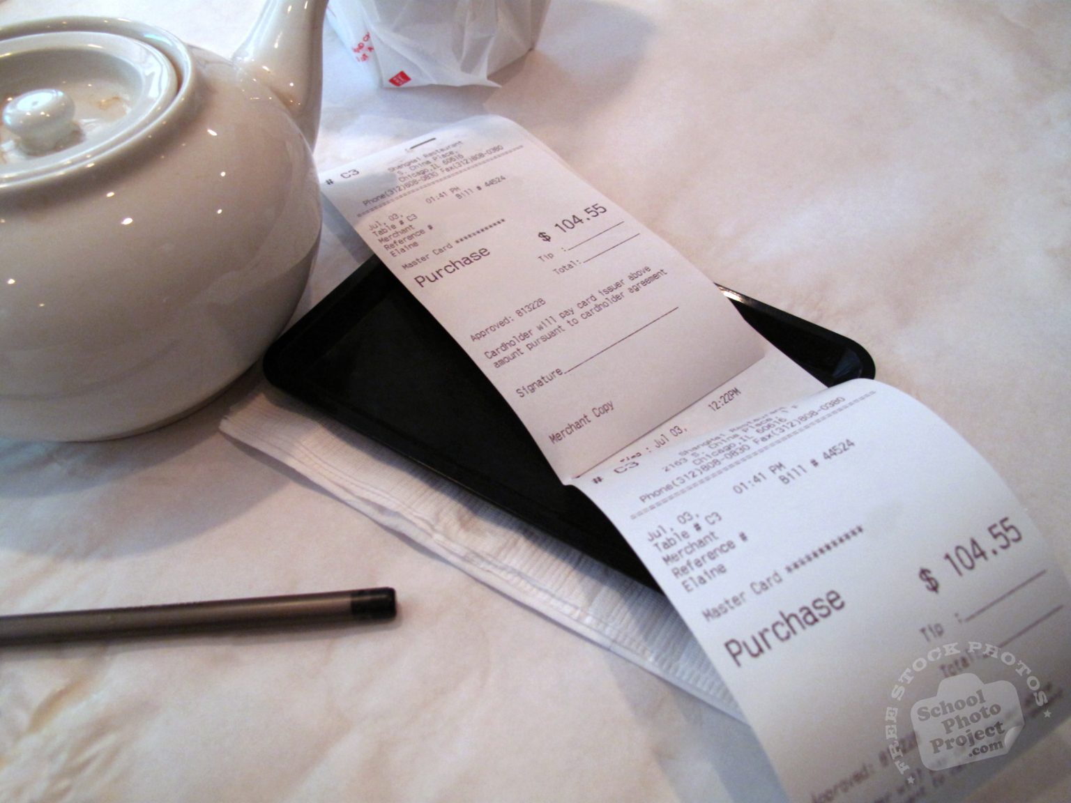 How To Pay The Bill At A Restaurant: A Step-By-Step Guide
